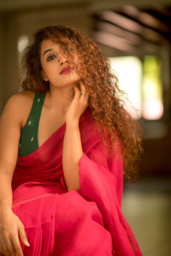 Pooja Ramachandran Photos [HD]: Latest Images, Pictures, Stills of ...