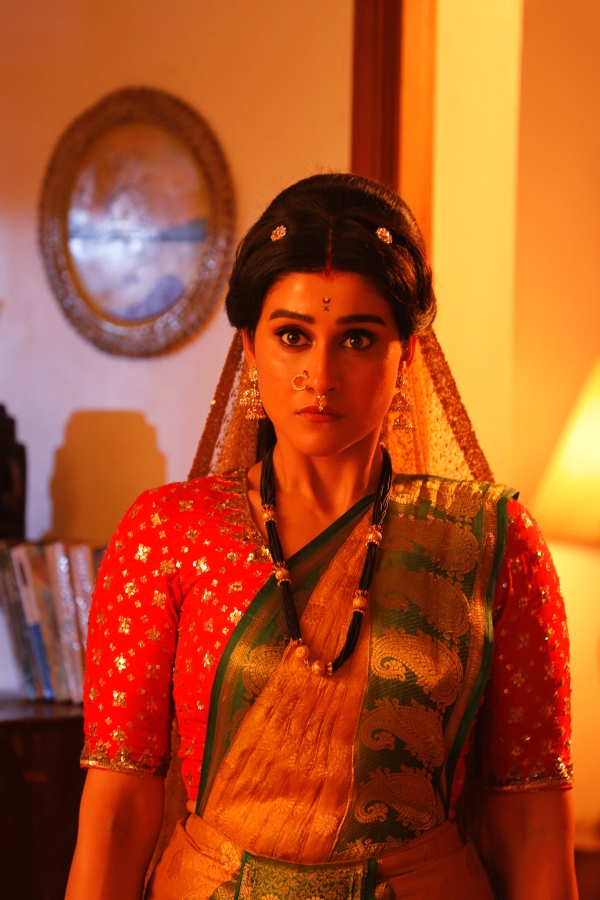 Regina Cassandra starrer “Nene Naa” Trailer Unveiled Photos - FilmiBeat