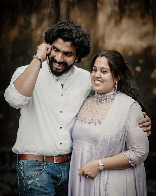 Serial Actor Anoop Krishnan New Stills With Aishwarya Goes Viral ...