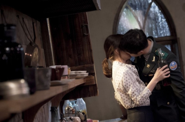 Song Joong Ki And Song Hye Kyos Kissing Pictures That Will Leave You Asking For More