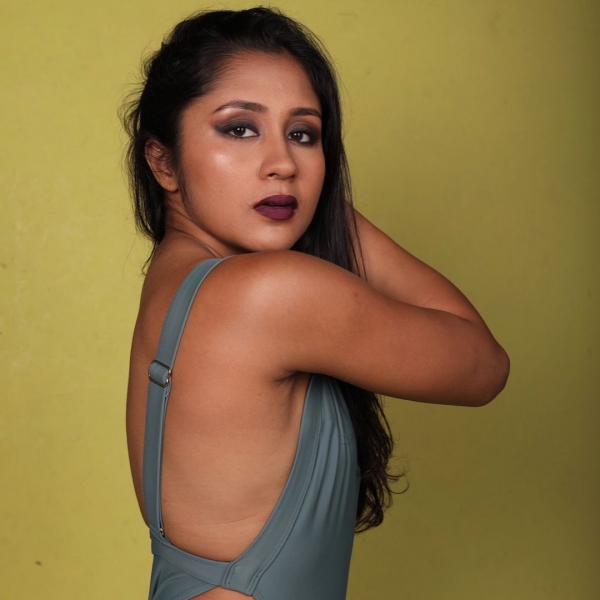 சர்வைவரில் அனலை கிளப்பும் ஐஸ்வர்யா கிருஷ்ணனின் ஹாட் பிகினி பிக்ஸ்! | Survivor Tamil Aishwarya ...