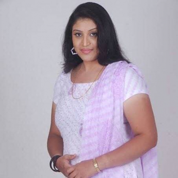 Uma Devi Photos: Latest HD Images, Pictures, Stills & Pics - FilmiBeat