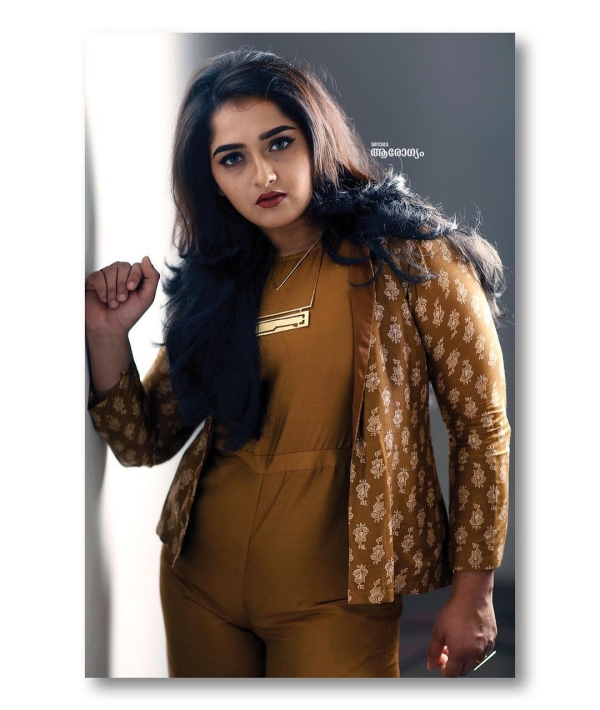 Actress Sanusha Latest Look, Viral | പുതിയ ലുക്കിൽ സനൂഷ, ചിത്രം ...