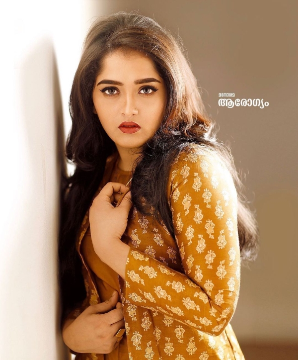 Actress Sanusha Latest Look, Viral | പുതിയ ലുക്കിൽ സനൂഷ, ചിത്രം ...