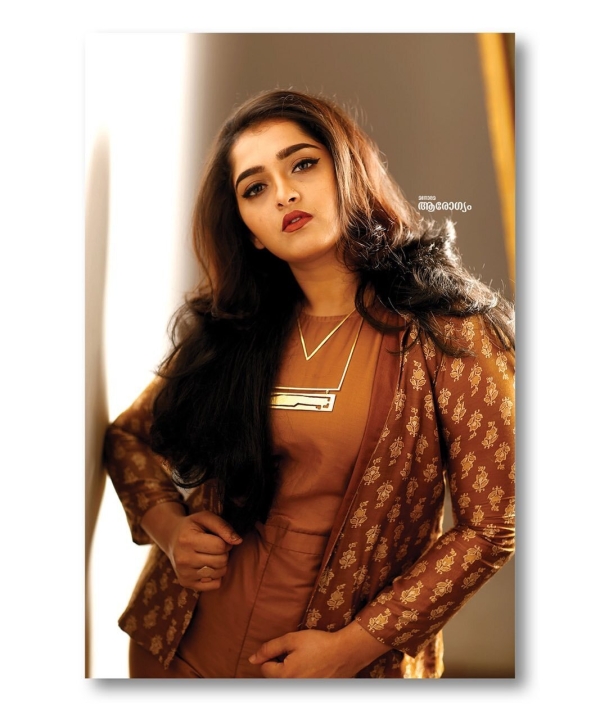 Actress Sanusha Latest Look, Viral | പുതിയ ലുക്കിൽ സനൂഷ, ചിത്രം ...
