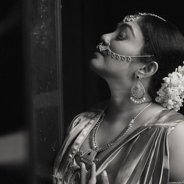 Model And Actress Hima Shankar New Glamour Clicks, See More | ആളാകെ ...