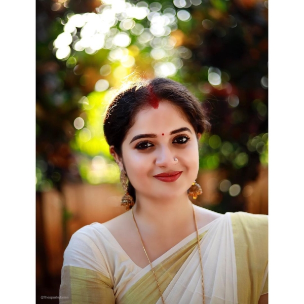 Serial Actress Shafna Stunning Pics Goes Viral | എന്തൊരു സുന്ദരിയായി ...