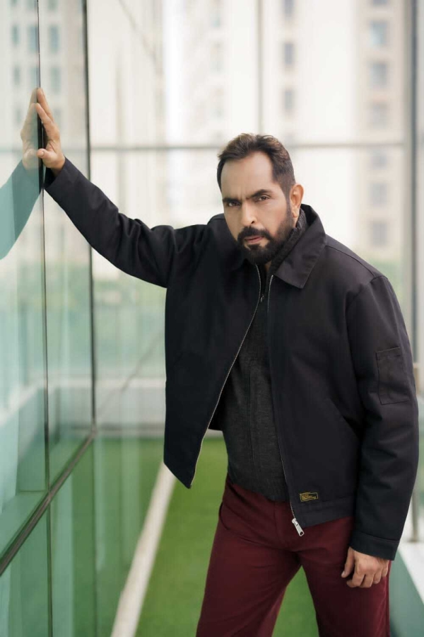 Dhamaka Actor Vishwajeet Pradhan Does A Photoshoot After 13 Years!