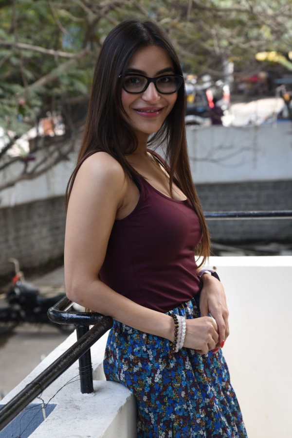 Nikkesha Photos: Latest HD Images, Pictures, Stills & Pics - FilmiBeat