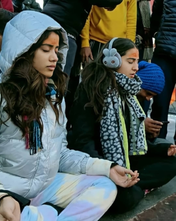 Sara Raza Khan Without Makeup