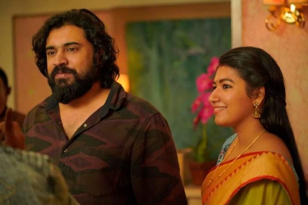 These Pictures From The Sets Of Nivin Pauly's Kanakam Kaamini Kalaham ...