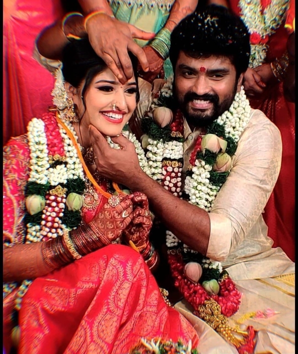 Thirumanam Serial Actors Sidhu and ShreyaAnchan Wedding Photos