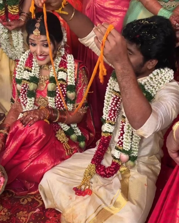 Thirumanam Serial Actors Sidhu and ShreyaAnchan Wedding Photos