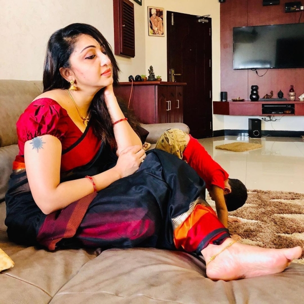 Actress Nithya Das New Stylish Clicks Goes Viral | വീണ്ടും പുത്ത ...