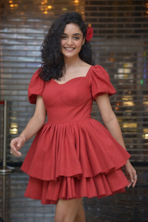 Kashish Khan Photos: Latest HD Images, Pictures, Stills & Pics - FilmiBeat