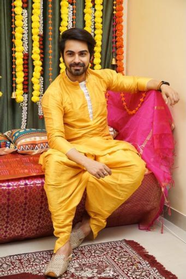 Paras Madaan And Soumita Das’ Haldi Pictures Go Viral