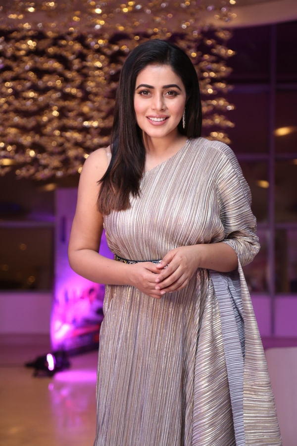 Actress Poorna Hot