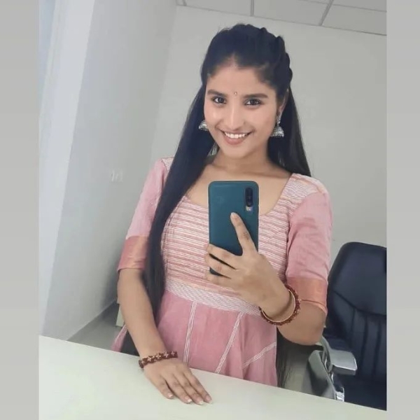 Indravati Chauhan : ఊ అంటావా ఊహూ అంటావా.. అంటూ మత్తెక్కించిన ఇంద్రావతి ...