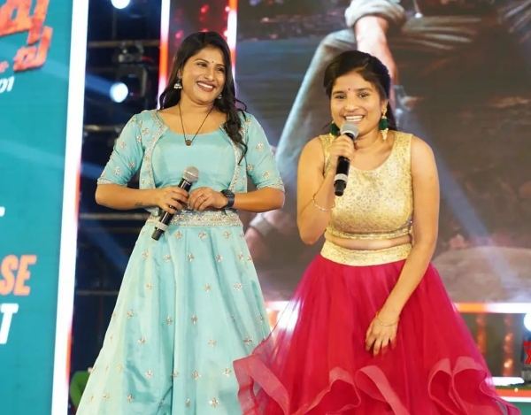 Indravati Chauhan : ఊ అంటావా ఊహూ అంటావా.. అంటూ మత్తెక్కించిన ఇంద్రావతి ...