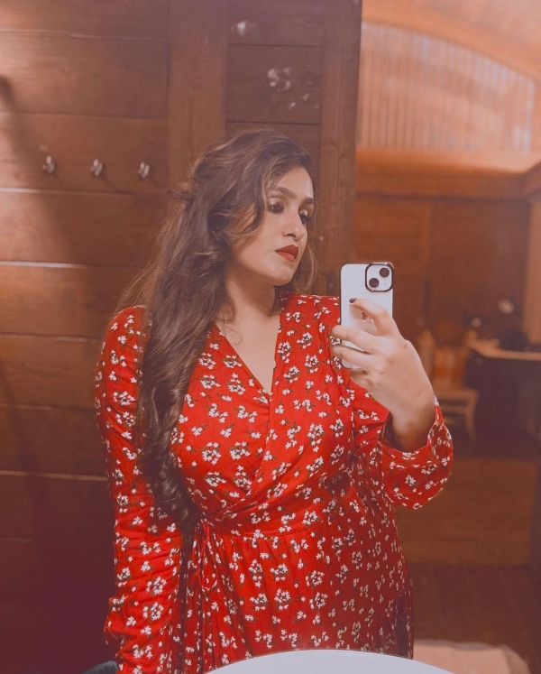 Actress Kavitha Nair Stunning New Year Special Clicks | സിംപിൾ സ്റ്റൈലി ...