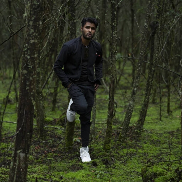 From Pavni Reddy To Niroop Nandakumar: Check Out Bigg Boss 5 Tamil ...