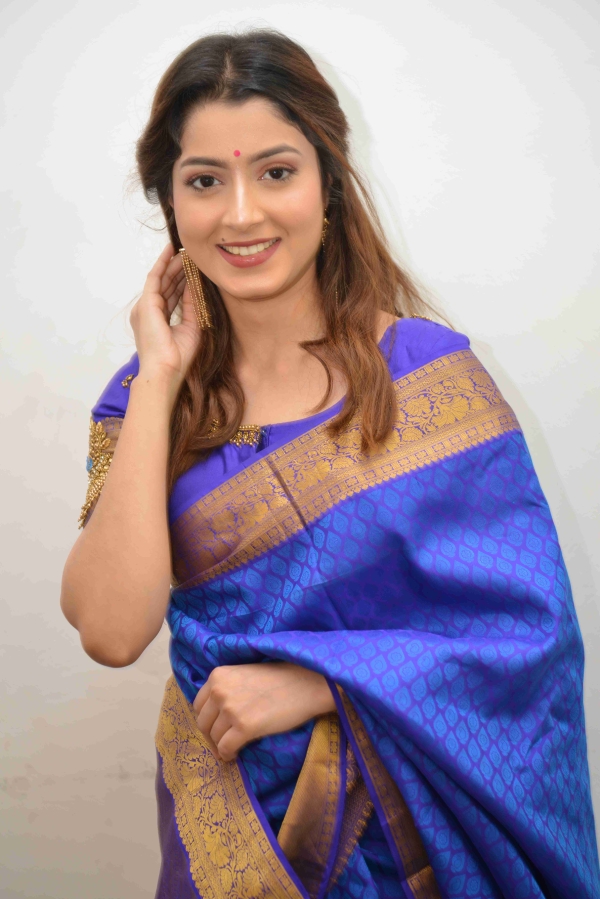 SAVITHRI Film Trailer Launch Press Meet Photos - FilmiBeat