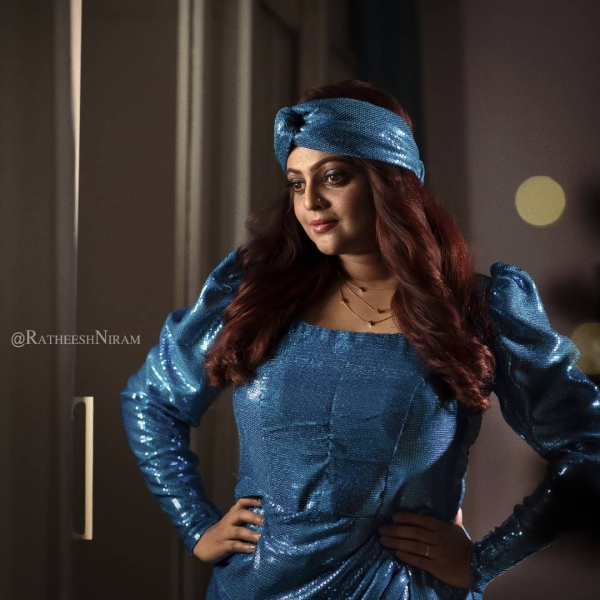 Serial Actress Aswathy Sreekanth New Bold And Stylish Stills | അടിമുടി ...