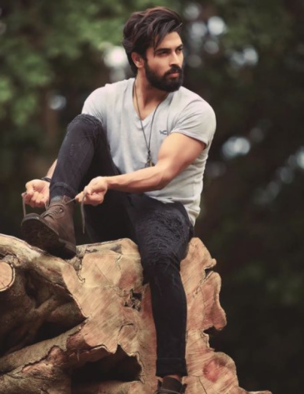 Samantha's Shakuntalam Co-Star Dev Mohan Is Too Hot To Handle In These Steamy Pictures!