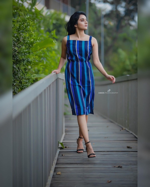 South Actress Ann Sheetal Latest Photoshoot Pics | യാത്രകളെ പ്രണയിച്ച് ...