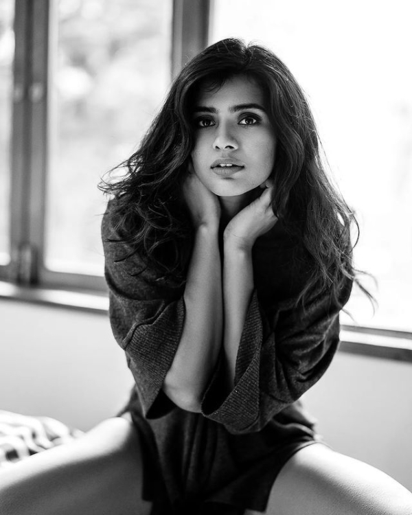 ಬಿಂದಾಸ್ ಲುಕ್‌ ಕೊಟ್ಟ ನಟಿ ಹೆಬಾ ಪಟೇಲ್ | Actress Hebah patel bold look ...