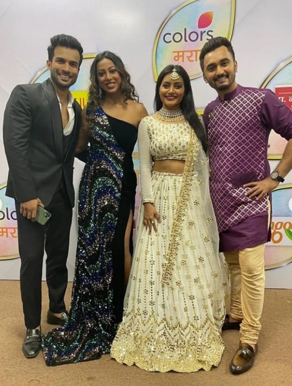 Colors Marathi Awards 2021-2022: Have A Look At Some Best Red Carpet ...