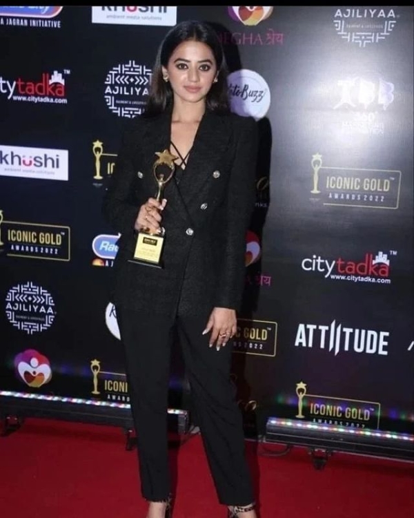 Iconic Gold Awards 2022 Winners List: Jasmin Bhasin, Helly Shah ...
