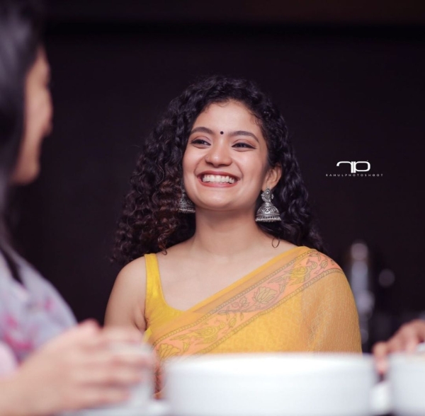 Malayalam Actress Anna Ben Looks Gorgeous in Latest Outfit, Viral ...