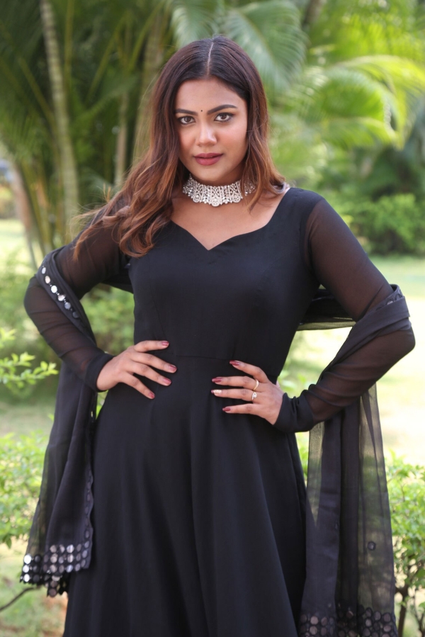 Ritu Photos: Latest HD Images, Pictures, Stills & Pics - FilmiBeat