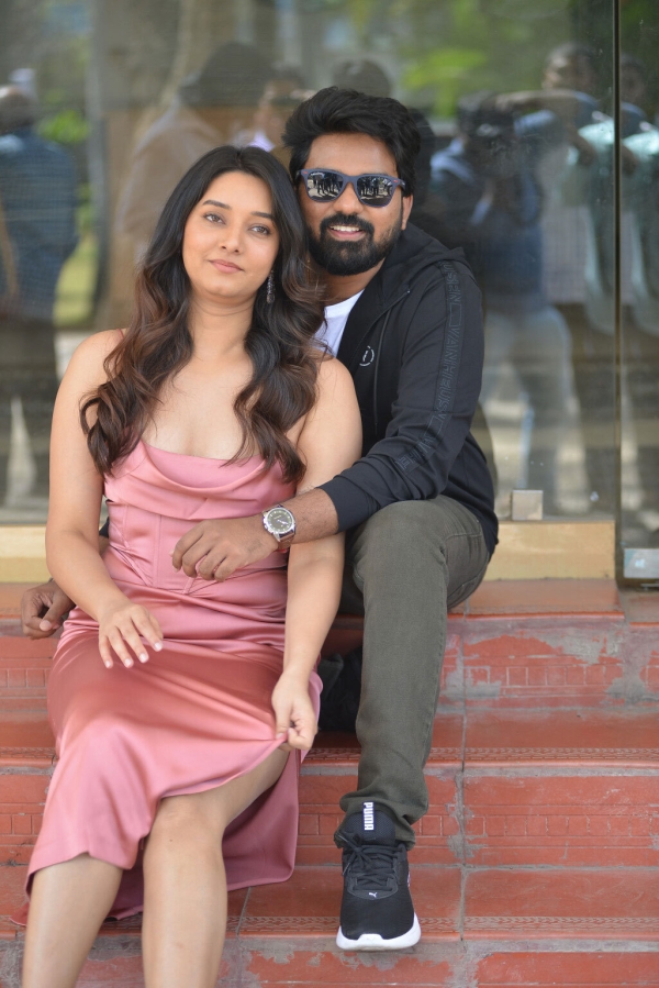 Sada Nannu Nadipe Movie Trailer Launch Photos - FilmiBeat