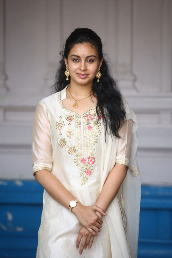 Abhinaya Hd Wallpaper