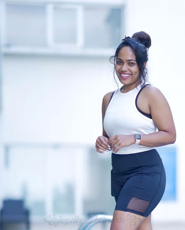 Bigg Boss Malayalam Season 4 Fame Nimisha Hot Instagram Pics ...