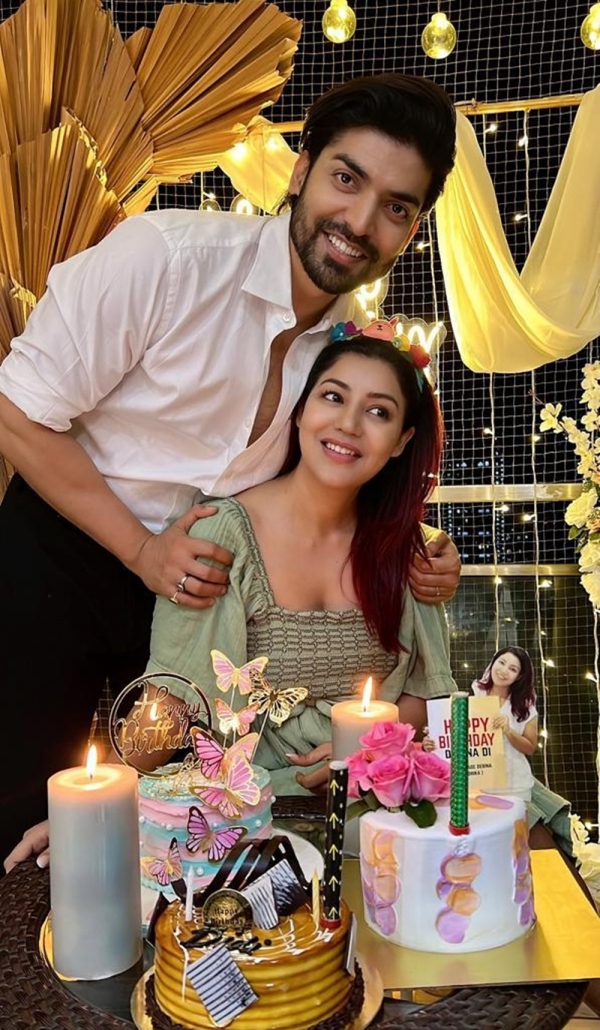 Debina Bonnerjee Celebrates Her Birthday With Her Newborn Daughter And ...