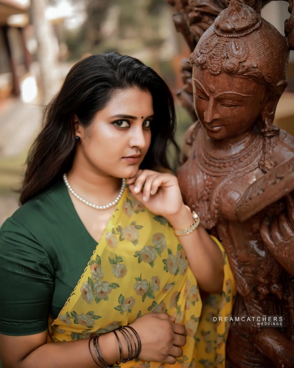Malayalam Actress Roshna Ann Roy Latest Photoshoot in Yellow Saree ...