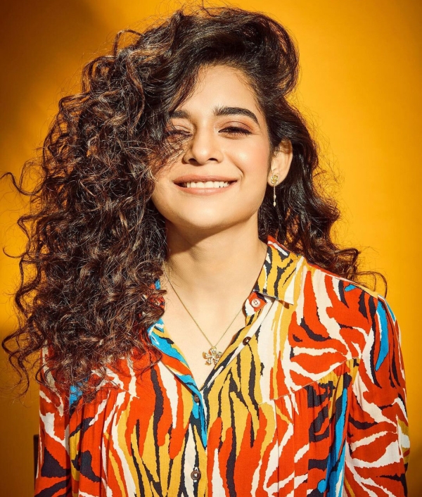 Top 151+ Mithila palkar hd wallpaper - Snkrsvalue.com