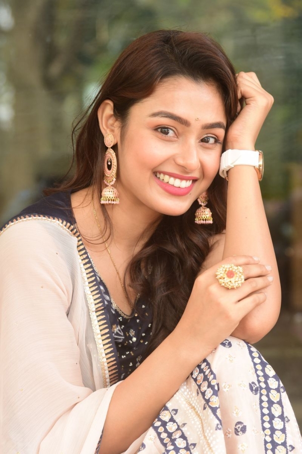 Moksha Photos: Latest HD Images, Pictures, Stills & Pics - FilmiBeat