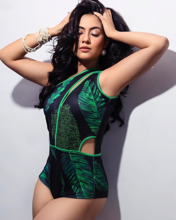 Reem Sameer Shaikh Photos: Latest HD Images, Pictures, Stills & Pics ...