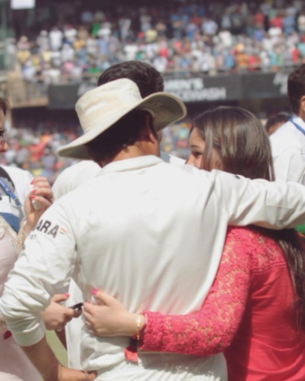 Sachin Tendulkar’s Daughter Sara Becomes The Next Young Style Star Photos