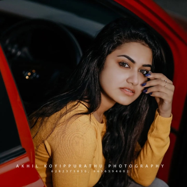 Serial Actress Haritha G Nair New Bold And Stylish Stills | സിംപി ...