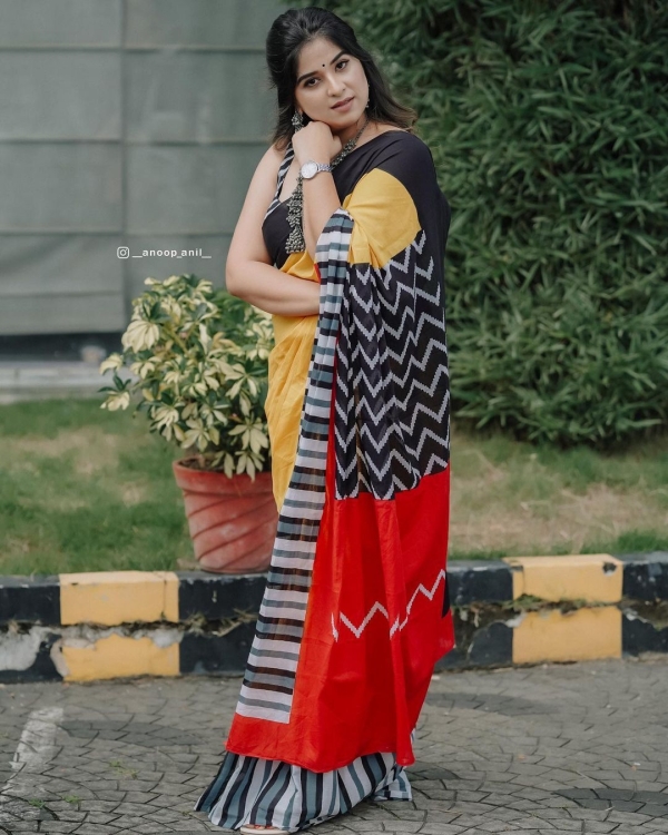 TV Actress Aparna Thomas Looks Stunning in Saree, See Pics | വീണ്ടും ...