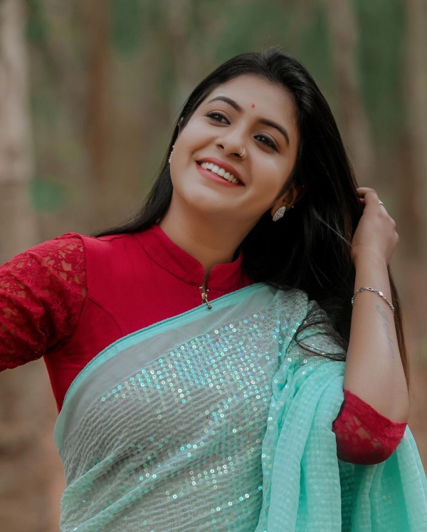 TV Actress Ardra Das Glamorous Clicks | ചിരിച്ചുല്ലസിച്ച് ആർദ്ര ദാസ് ...