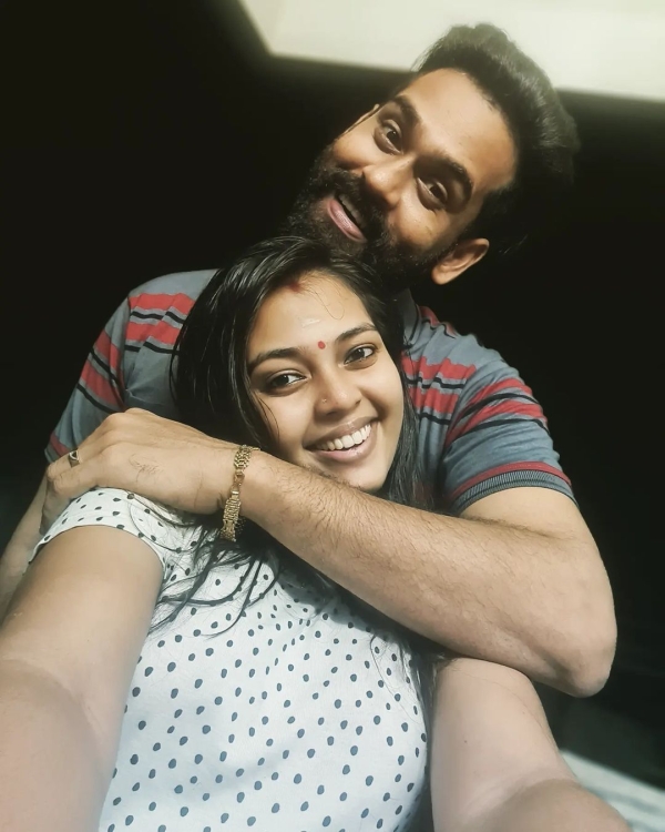 ഫ്ലോറൽ ഡിസൈൻ സാൽവാറിൽ മൃദുലയുടെ മനോഹര ചിത്രങ്ങൾ | TV Actress Mridula ...