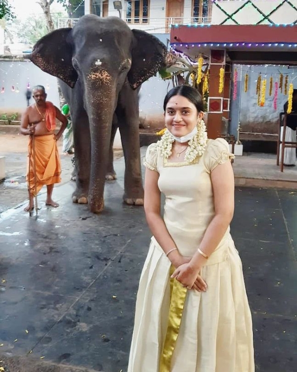 Vanambadi Serial Actress Gouri Prakash Looks Gorgeous in Kerala ...