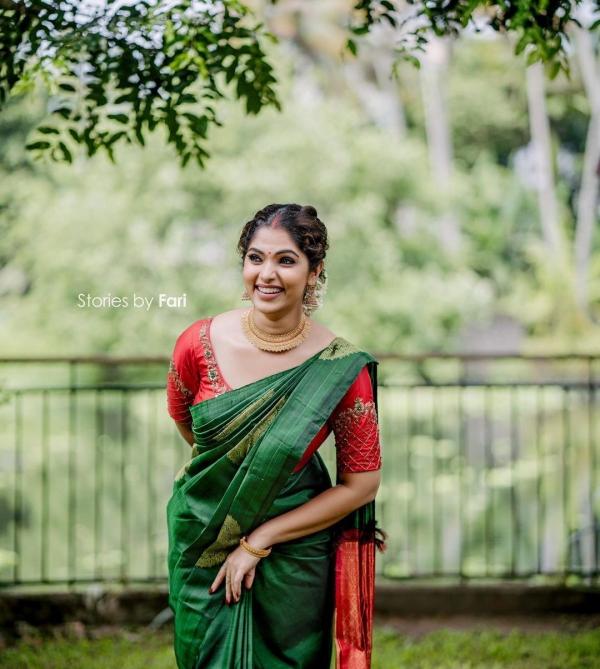 Actress Muktha and her Daughter Looks Stunning in Mothers Day Special ...