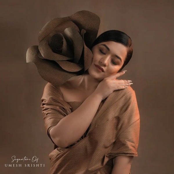 Actress Parvathy R Krishna New Stunning Makeover, See More ...